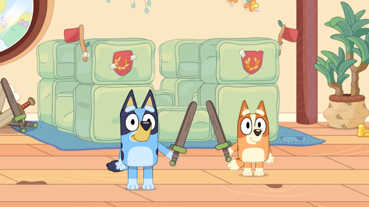 Bluey : Dueling - YouTube