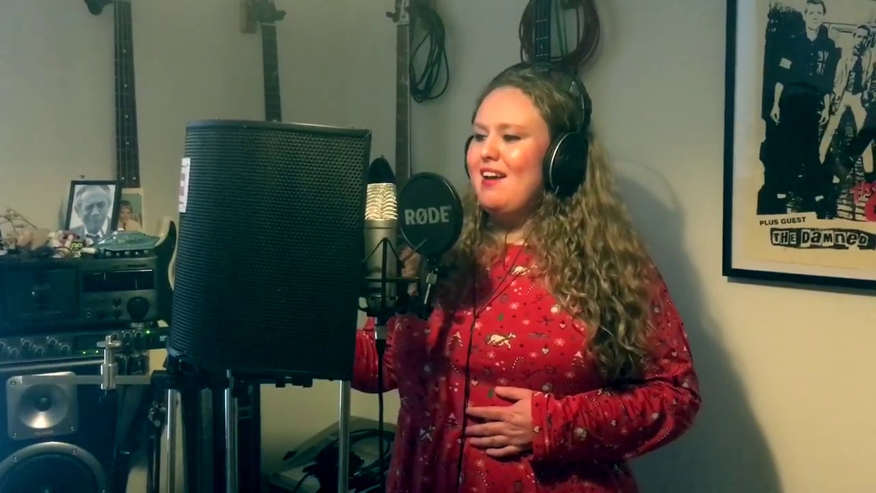 In The Bleak Midwinter sung by Lucy Clark - YouTube