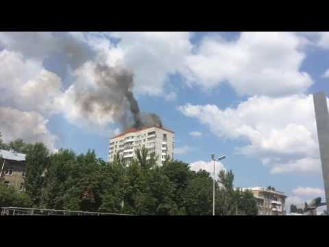 В Саратове горела крыша 16-этажного дома