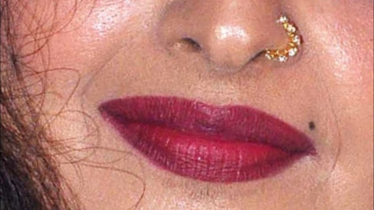 Rekha Beautiful Closeup - YouTube