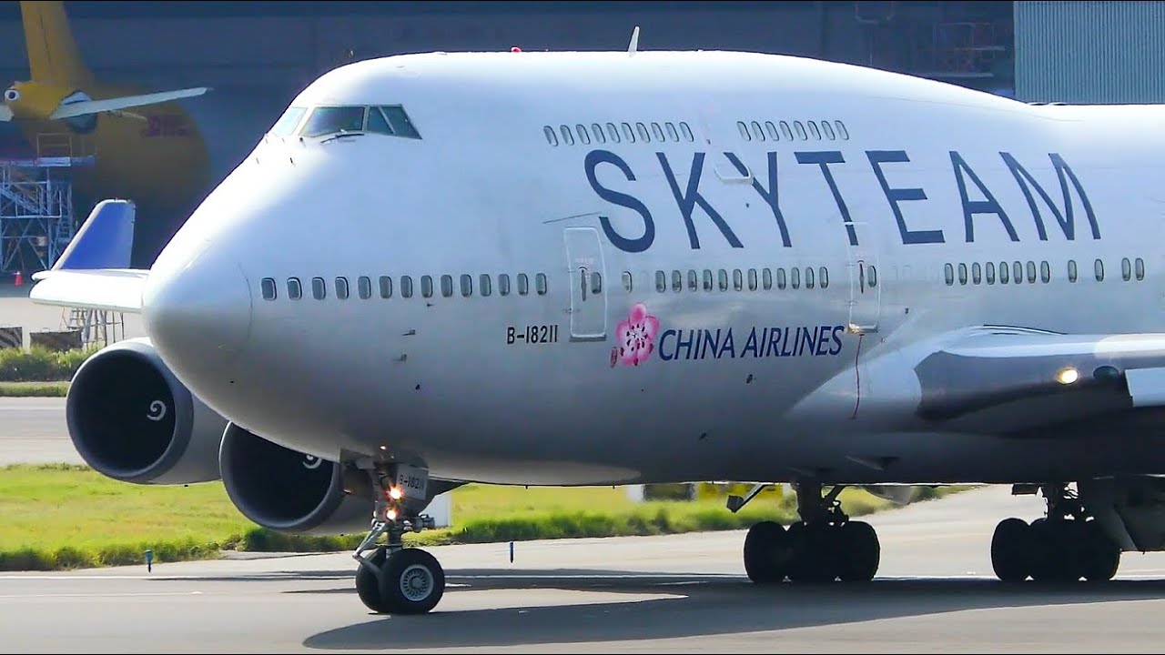10 VERY CLOSE UP Big Plane Takeoffs | TPE Taipei Taoyuan Airport Plane ...