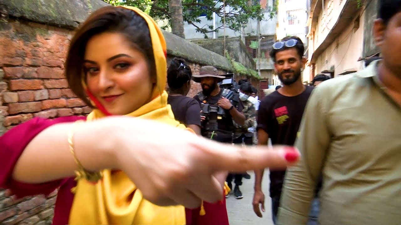 পরীমনির ছবির শুটিং এ যা ঘটলো! | Porimoni Movie Shooting - YouTube