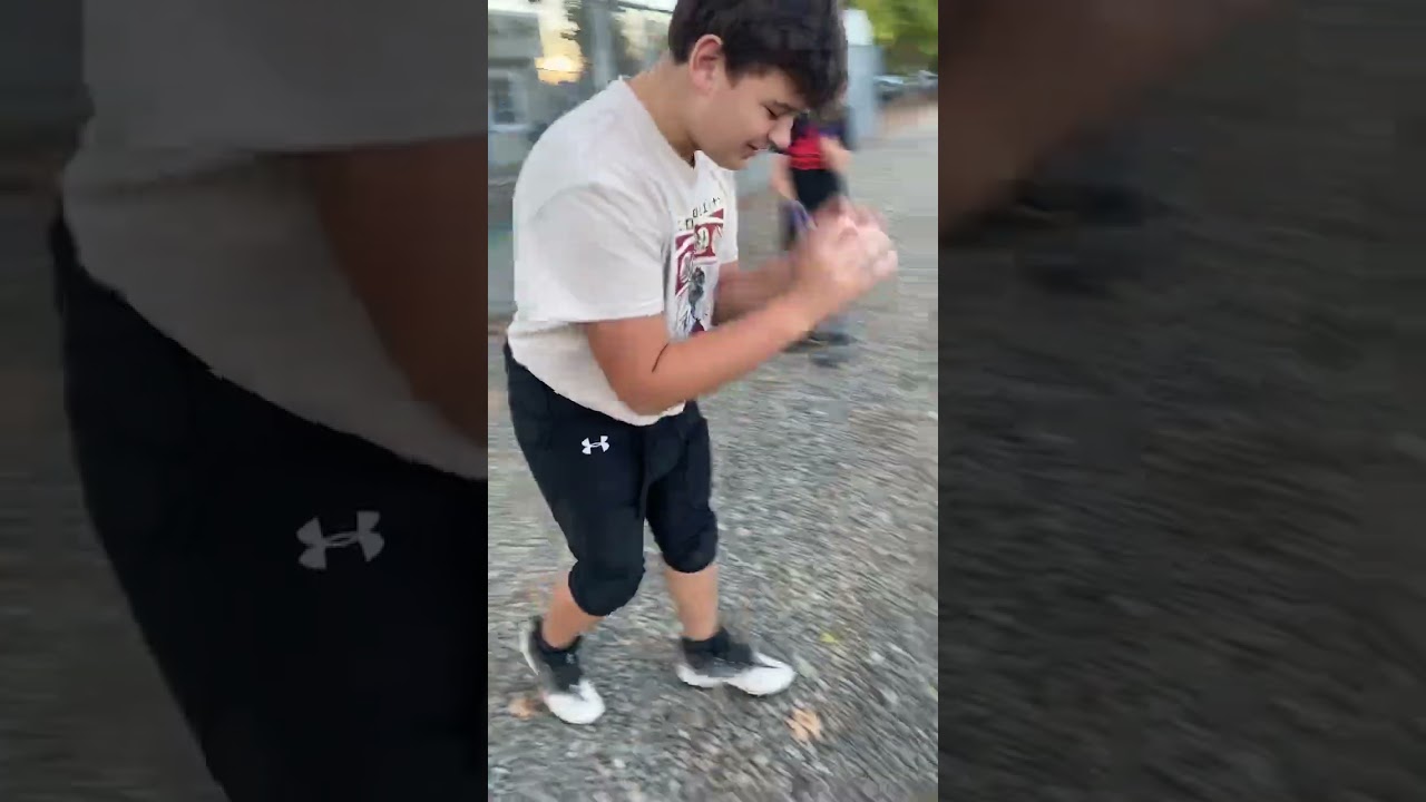 He hit the Griddy - YouTube