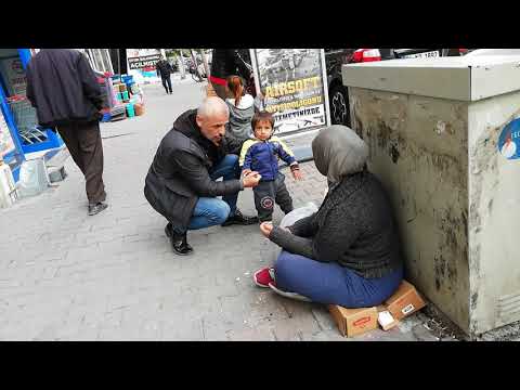 Çocuklarin dilendirilmesine göz yummayın. Mahmut alan kgt