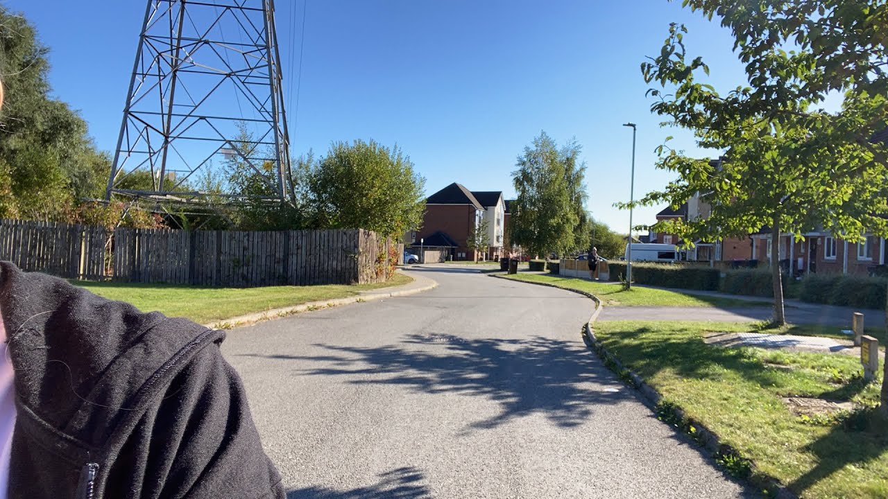 Barnsley Manvers - Holiday Inn - YouTube