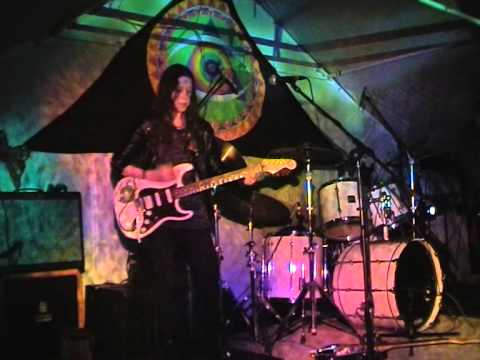 Roz Bruce Infusion - COVER - Oh! Darling @ CX3 2014 - YouTube
