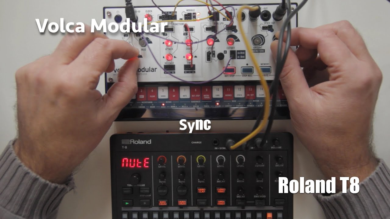 Roland T8 Sync Korg Volca Modular - YouTube