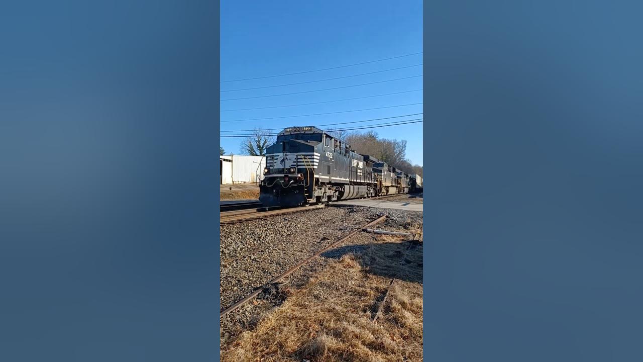 Aggressive Quad "Rollin into town" Norfolk Southern #4722 - #27a met Speedy NS #154 @rider22 ...
