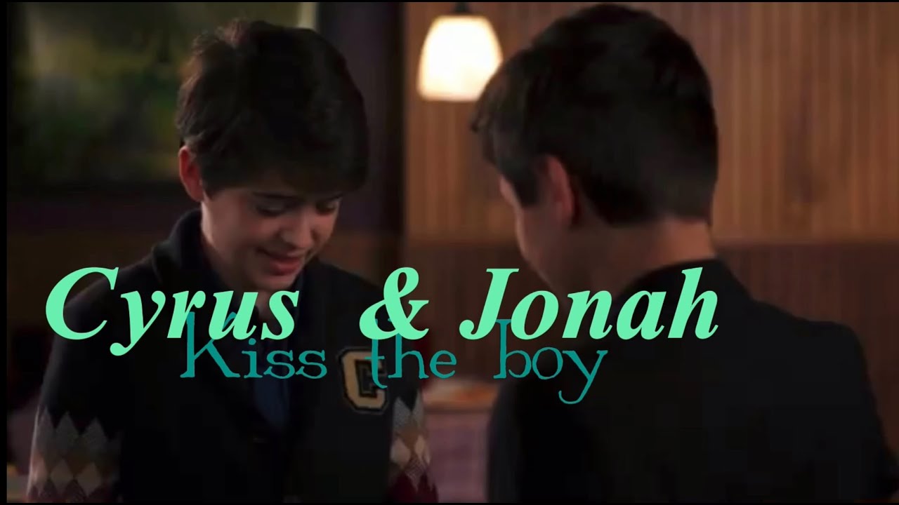 Cyrus and Jonah: Kiss the Boy - YouTube