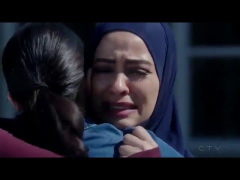 Quantico 1x22 (season finale) Simon takes the bomb and save everyone