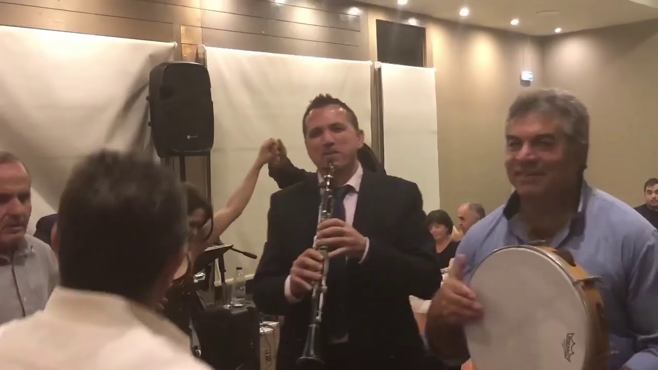 Στη Παναγία προσκύνησα Μια Ορεα βραδιά Αχνουλας Δημήτρης στο τραγούδι ...