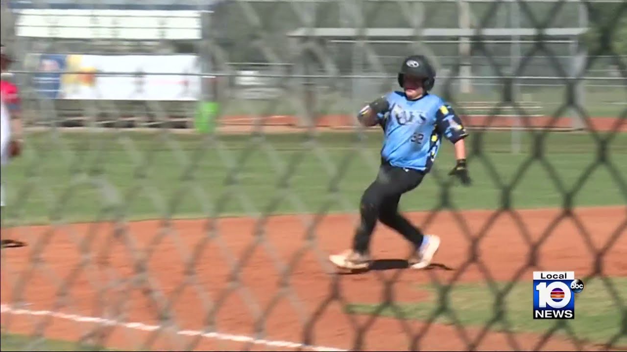 Florida boy severely hurt in house fire makes comeback on baseball ...