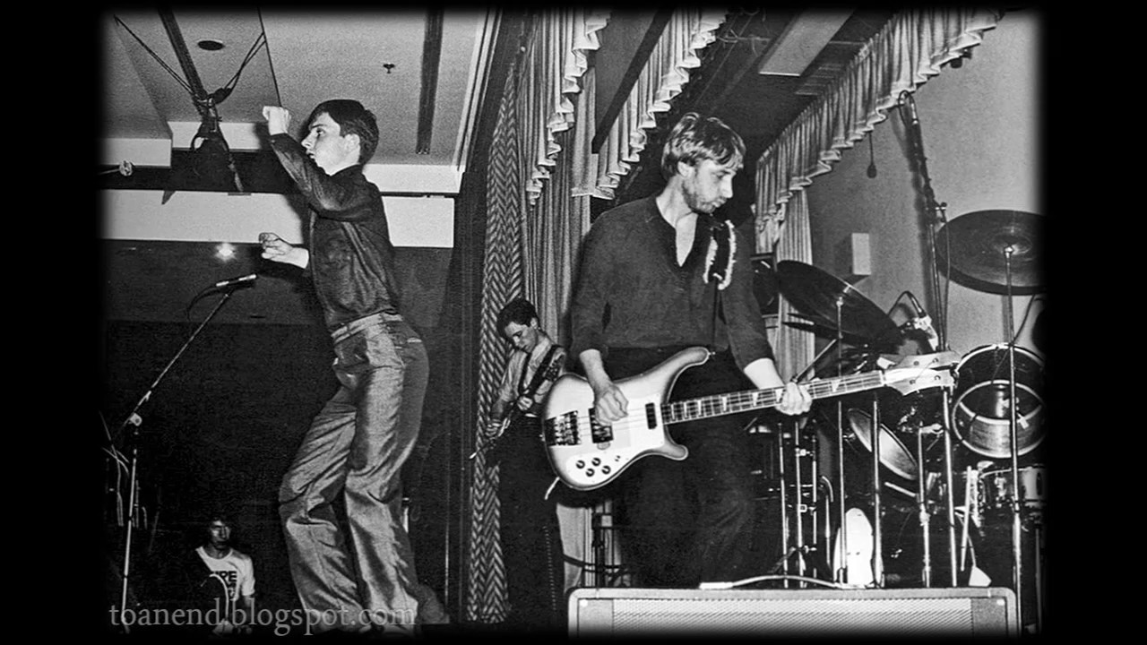 Joy Division - Isolation - Legendado - YouTube