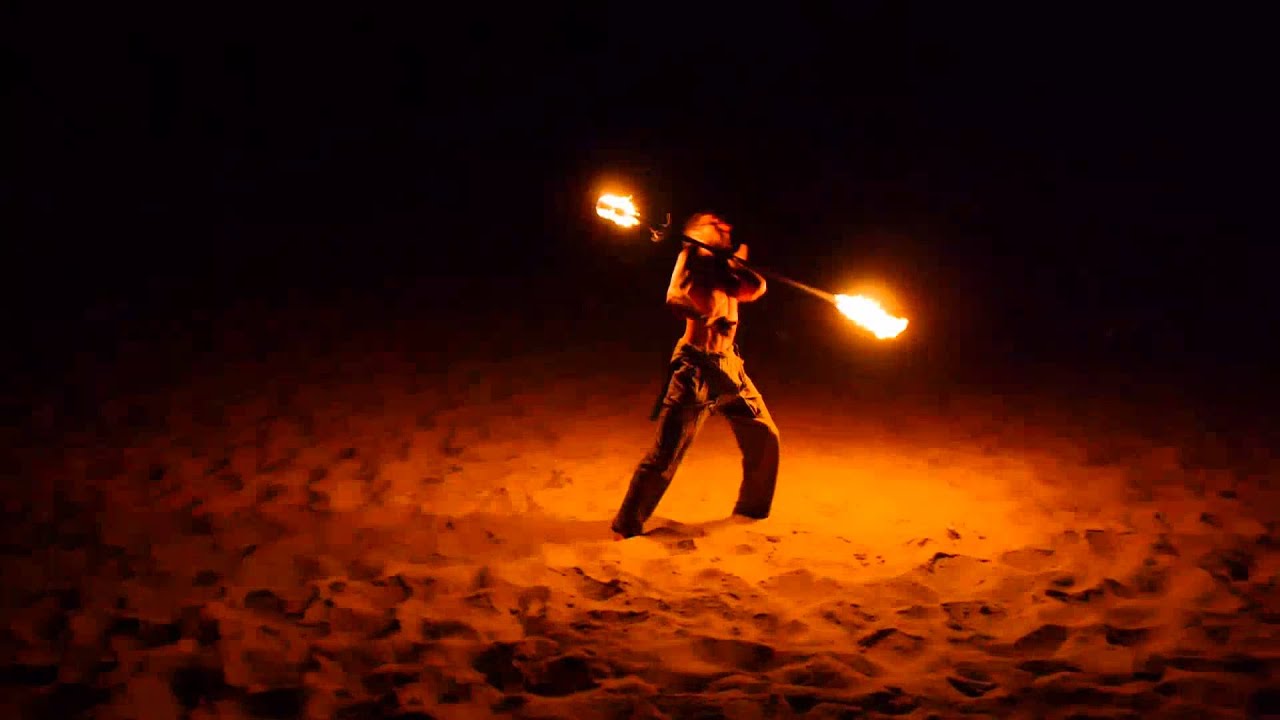 Jonglage de Feu - YouTube