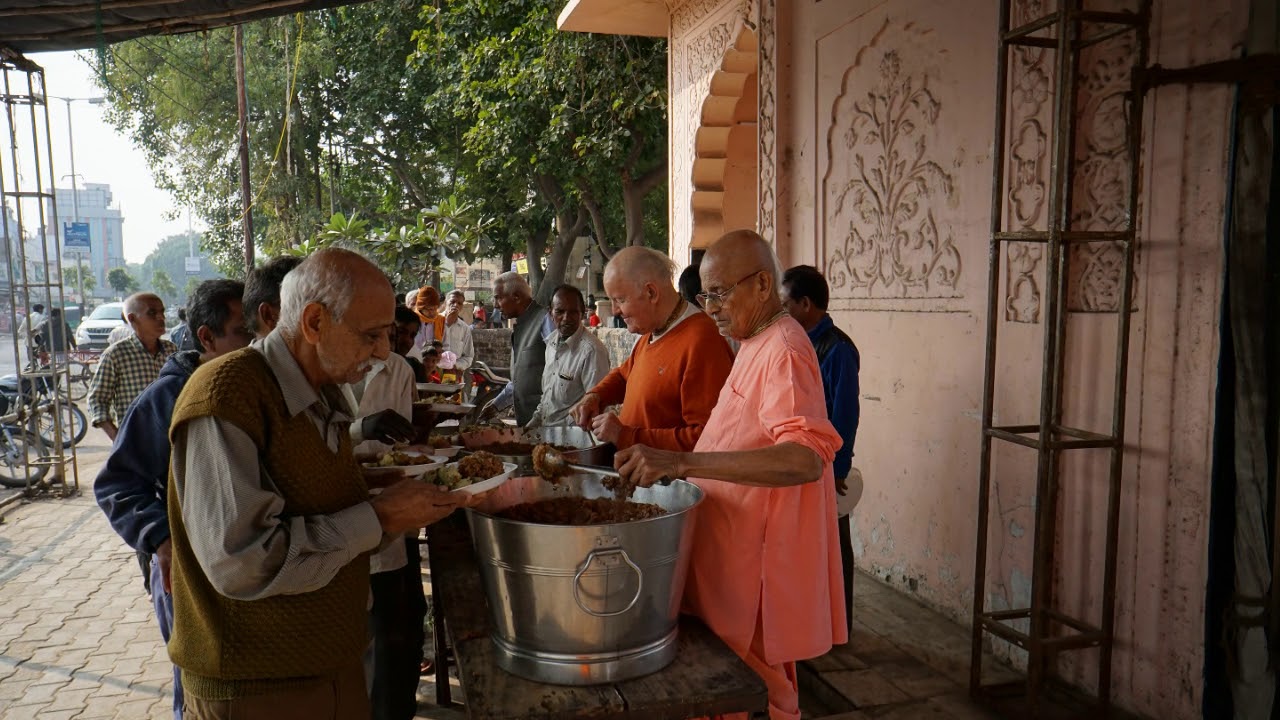 Prasadam Distribution, 22nd December 2019 - YouTube