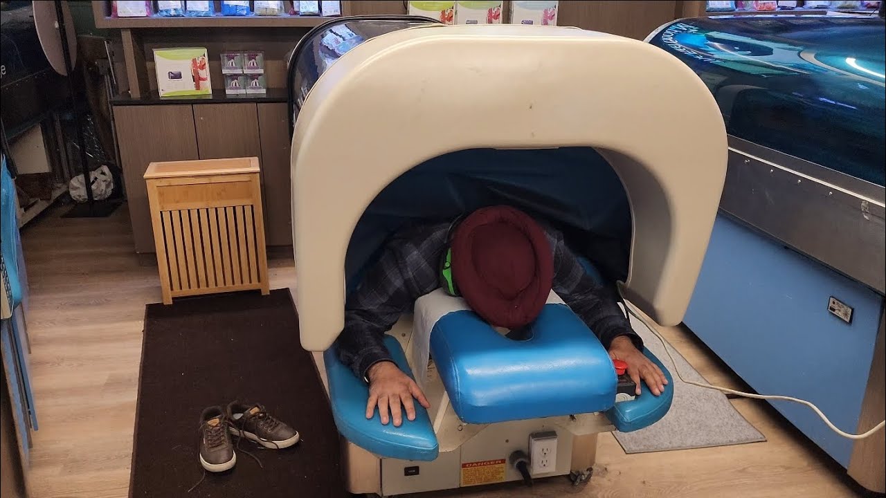 Aqua full body massage machine uses water, but YOU stay dry and clothes ...
