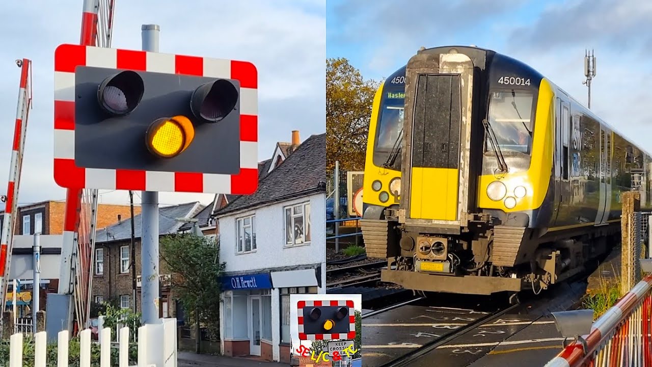 Farncombe (Farncombe Street) Level Crossing, Surrey - YouTube