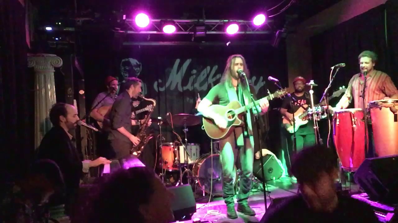 Sixers Theme Song - Ryan Tennis & the Clubhouse Band - YouTube