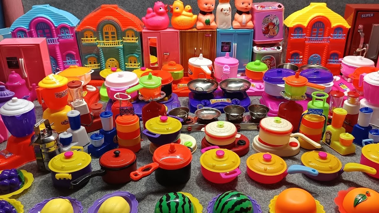 14 Minute satisfying with unboxing hello friends and family miniature ...