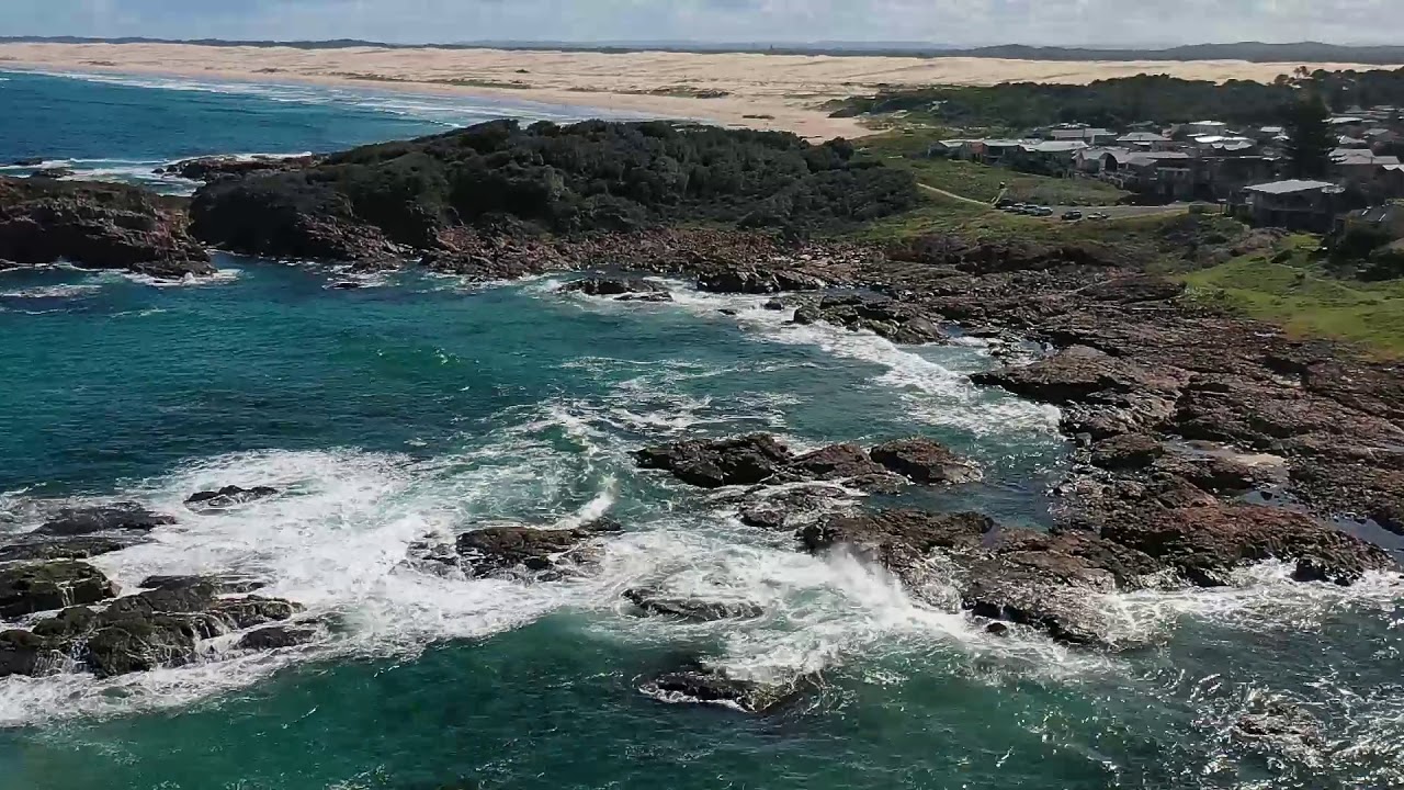 Birubi Beach and Robinson Reserve Skatepark - YouTube