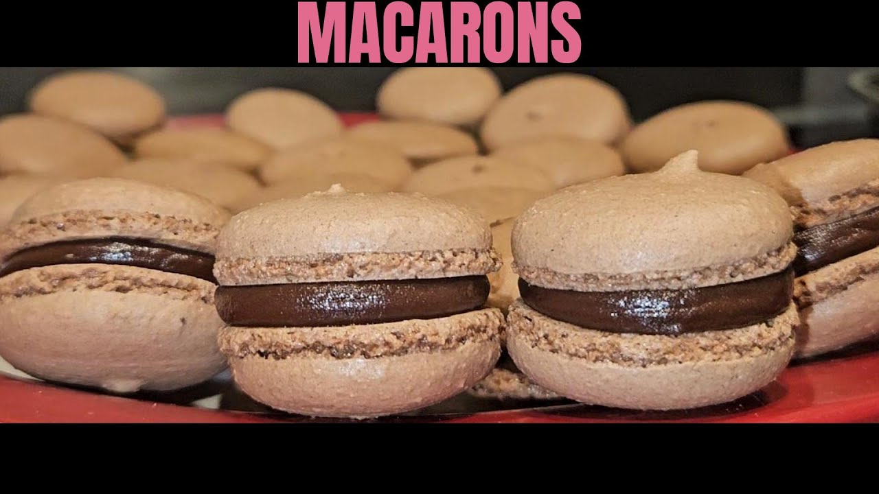 Reteta de macarons\ macarons cu ciocolata\ ganaj de ciocolata\ macarons ...