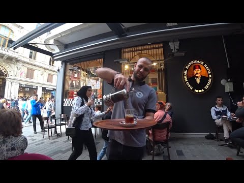 Istambul, Taksim Square stroll around.