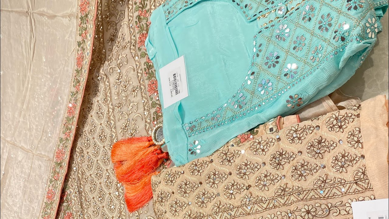 Exclusive collection Original Indian Delhi boutiques 2021 | Indian ...