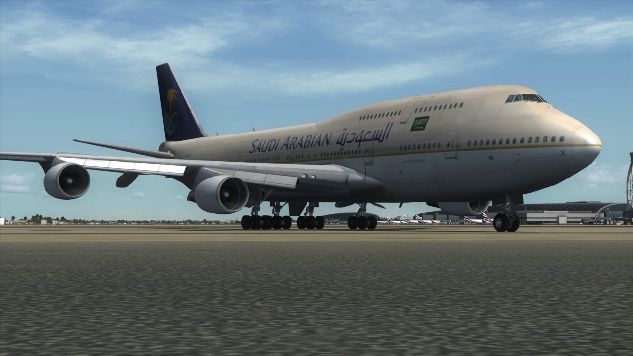 SAUDIA 747-400 take off Crash Overrun Runway Dubai - YouTube