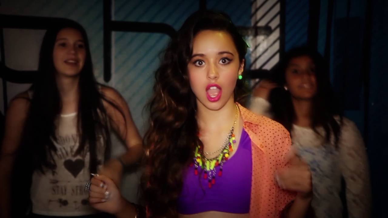 Clip Want U Back, Flor - YouTube