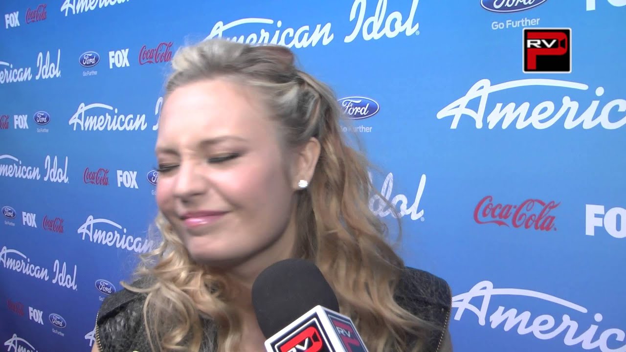 Janelle Arthur excited to see Carrie Underwood at American Idol - YouTube