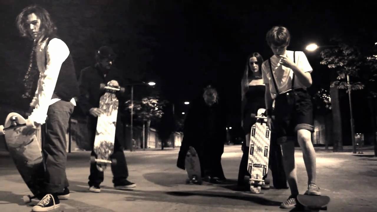 Bloodboarding - A longboard terror movie - YouTube