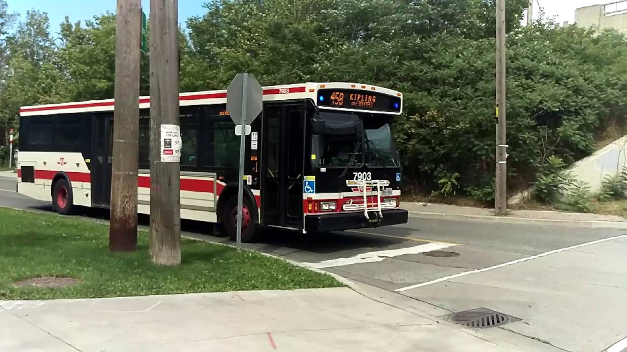 TTC #7903 & #7955 at Kipling Station - YouTube