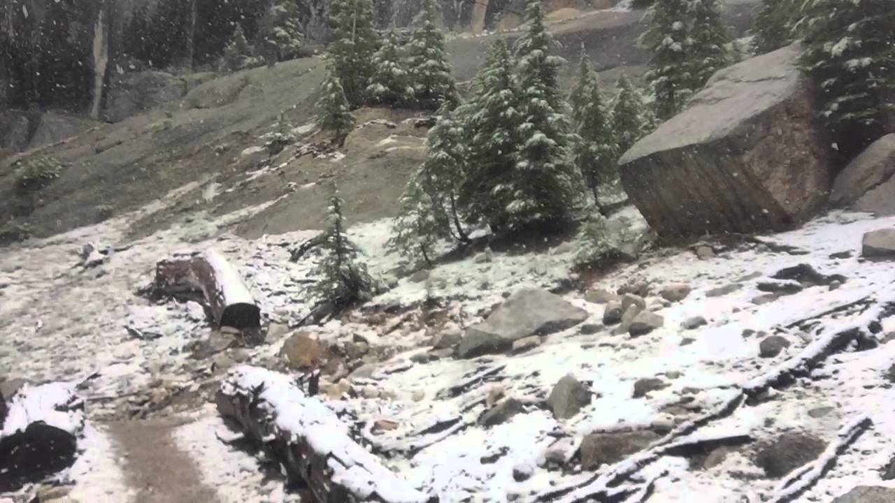 Snowing in July in northern Yosemite - YouTube