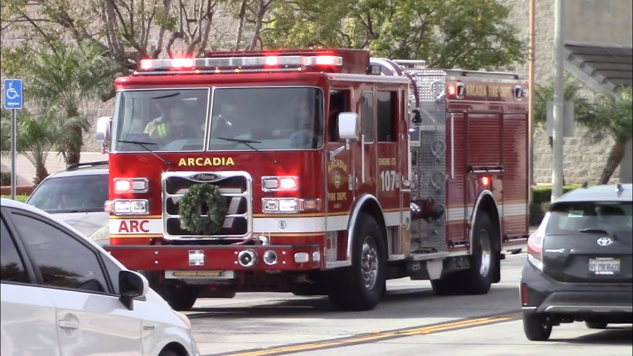 Arcadia Fire Dept. Engine 107 Responding - YouTube