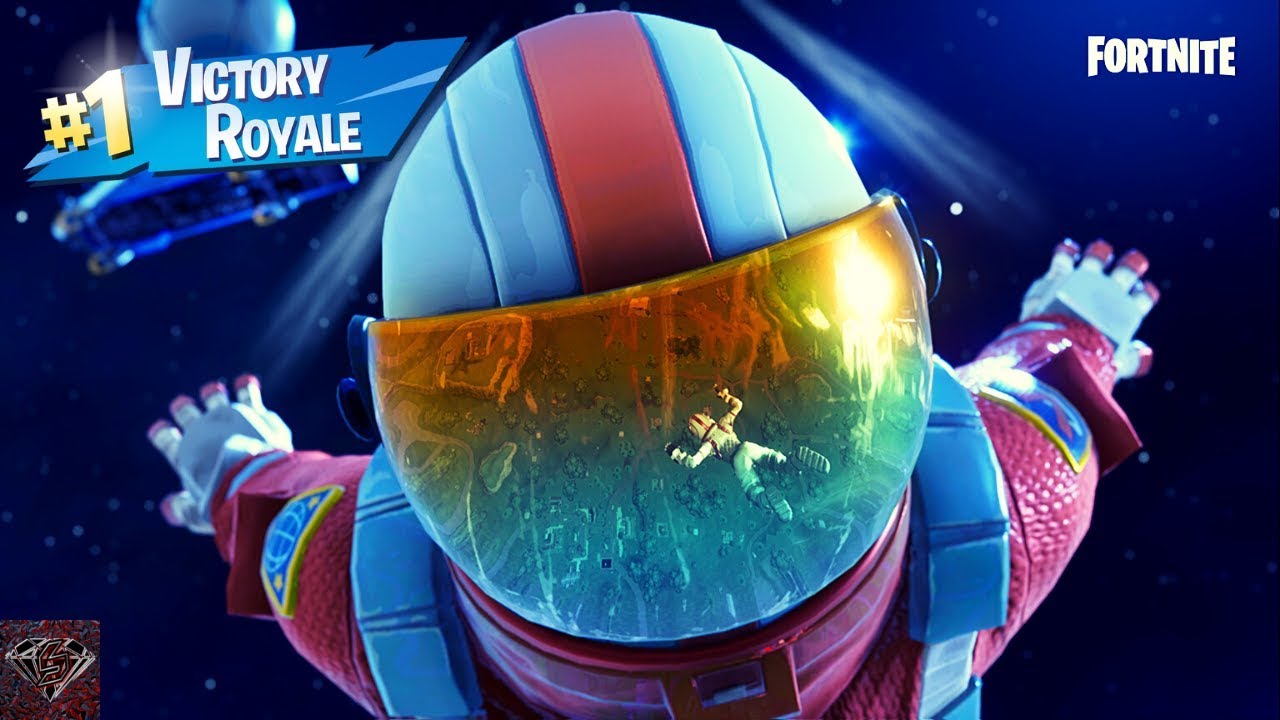 Getting A Victory Royale With The Mission Specialist Skin (Fortnite ...