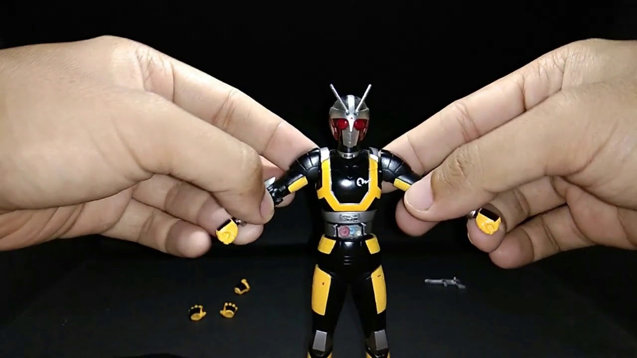 REVIEW ACTION FIGURE SHF ROBORIDERS Form, KAMEN RIDER BLACK RX - YouTube