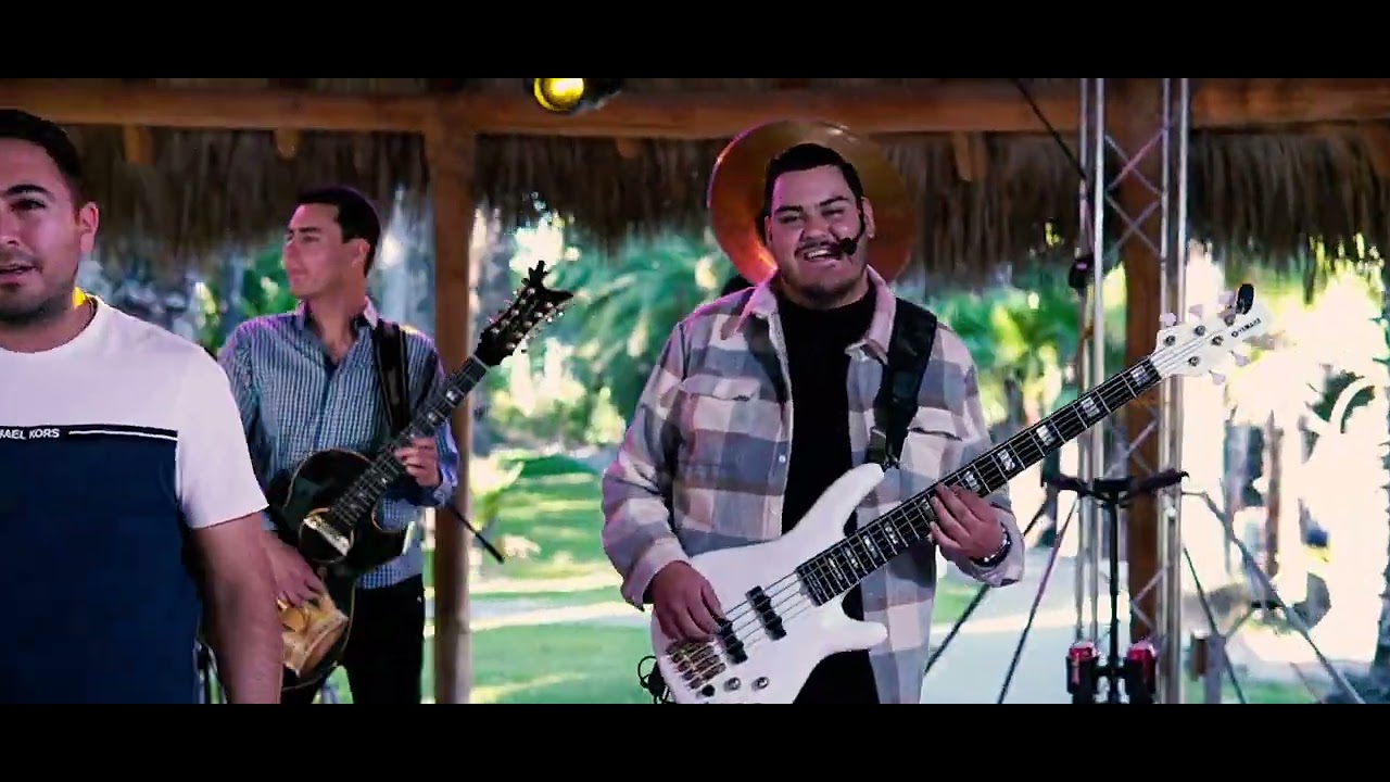 Los Carrillo ft Cuarta Alianza - La White Gold - YouTube