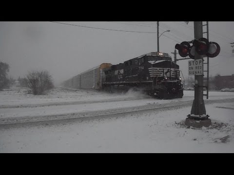 NS 7714 is the lone power as it leads loaded Autoracks (NS 31M) South ...