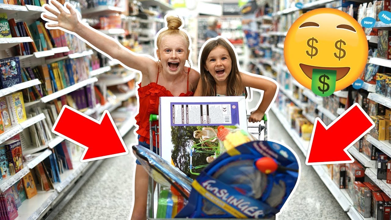 NO BUDGET TOY SHOPPING CHALLENGE! | Family Fizz - YouTube