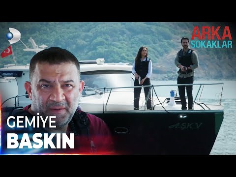 Kaptan Mesut, Şule'ye tuzak kuranları yakalıyor | Arka Sokaklar Özel Klip