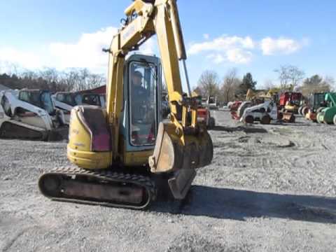 Komatsu PC28UU Excavator - YouTube