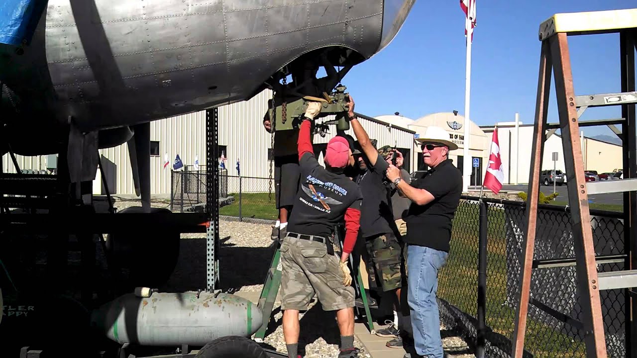 Planes of Fame Air Museum Piccadilly Lilly II B-17 Chin Turret Install ...