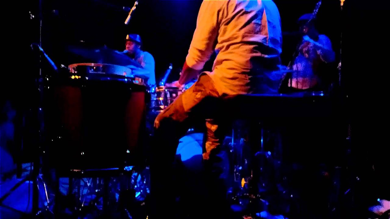 Chris 'Daddy' Dave & The Drumhedz live Paradiso Amsterdam - YouTube