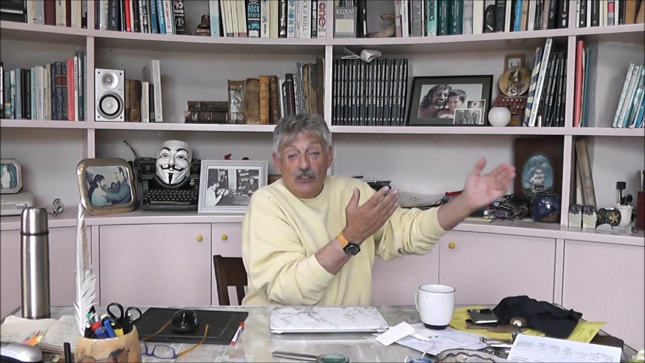 Κάρολος και ΜΜΕ - YouTube