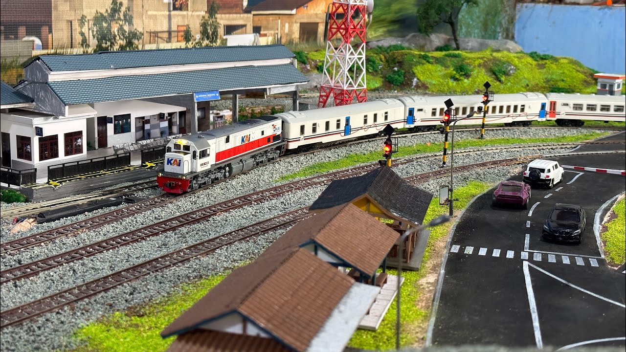 Launching Diorama kereta Model & merakit kereta api penumpang CC201 ...