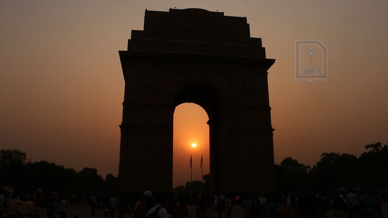 Sunset at India Gate, New Delhi - YouTube