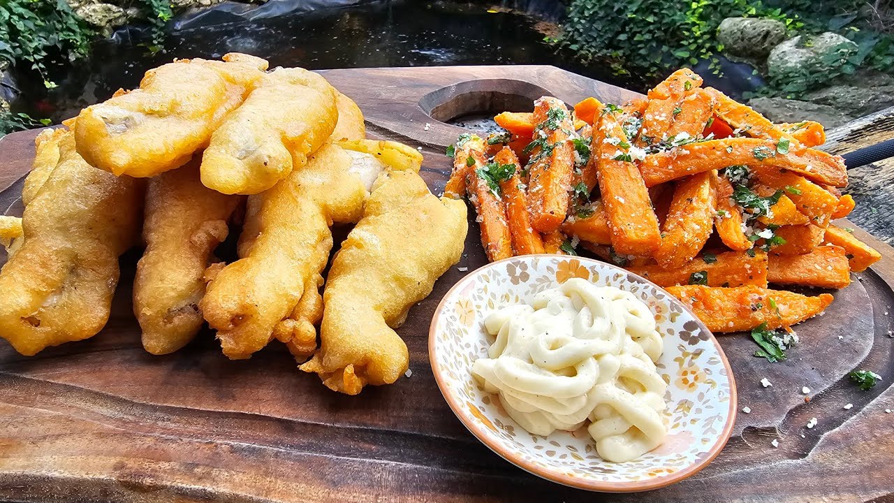 Pui de Balta pane cu cartofi prajiti.Picioare de broasca făcute după o ...