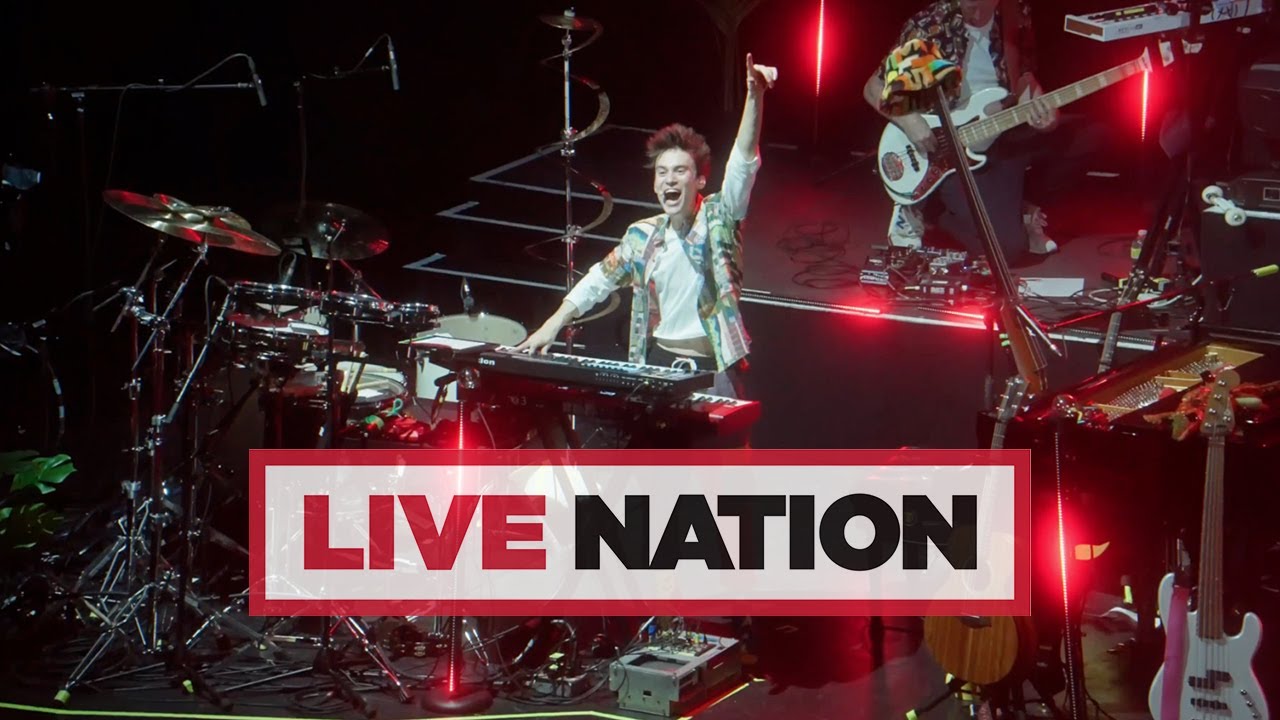 Jacob Collier: DJESSE WORLD TOUR | Live Nation UK - YouTube