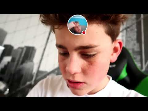 Reacting to I'm gibbster prank calling the It clown he comes to my house is it real or is it fake