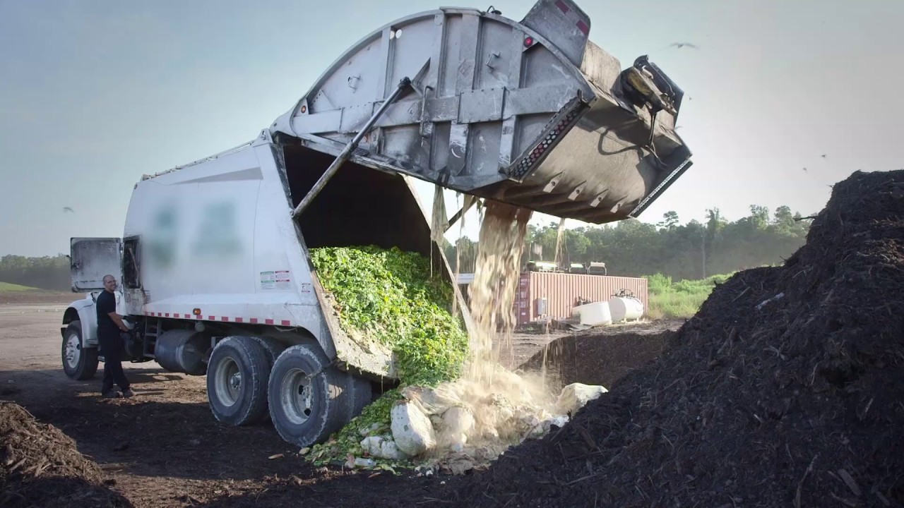 Butcher & Bee’s Composts Food Scraps - YouTube